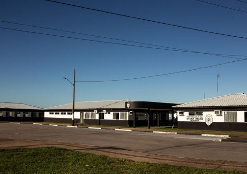 Americano com eleições à vista e novo prazo para entrega do estádio ...